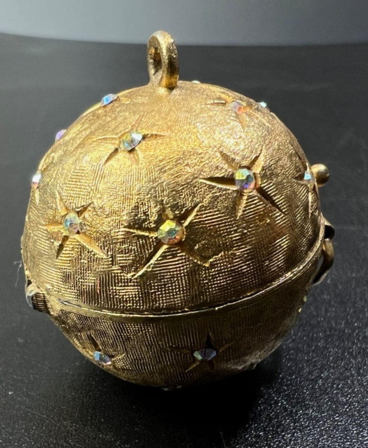 Vintage Harvester Sparkly Gold Tone Globe Pocket Watch Ball - not ...