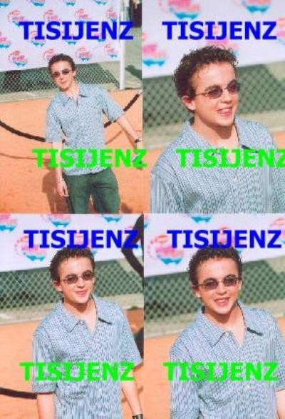 #cc1033 FRANKIE MUNIZ 5 SEXY CUTIE HOTTIE Candid photos | eBay