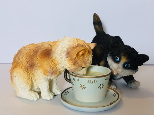 Parastone Henrietta Ronner Knip Cat Figurine Tea Time Mouseion ...