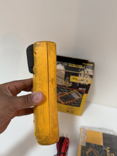 FLUKE 89 IV TRUE RMS DIGITAL MULTIMETER W / LEADS - FREE SHIPPING | eBay