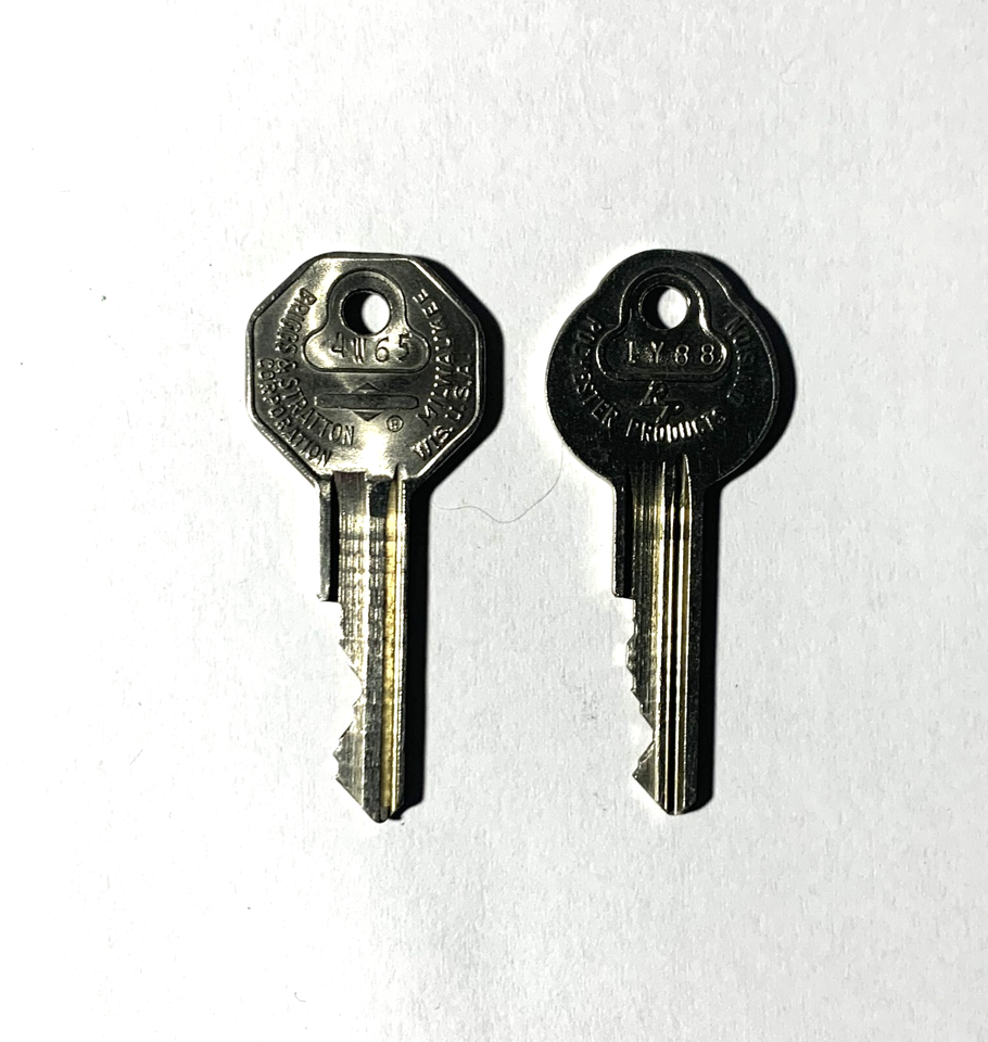 General Motors Vintage Car Key Set Ignition and Door Keys 1960s Camaro ...