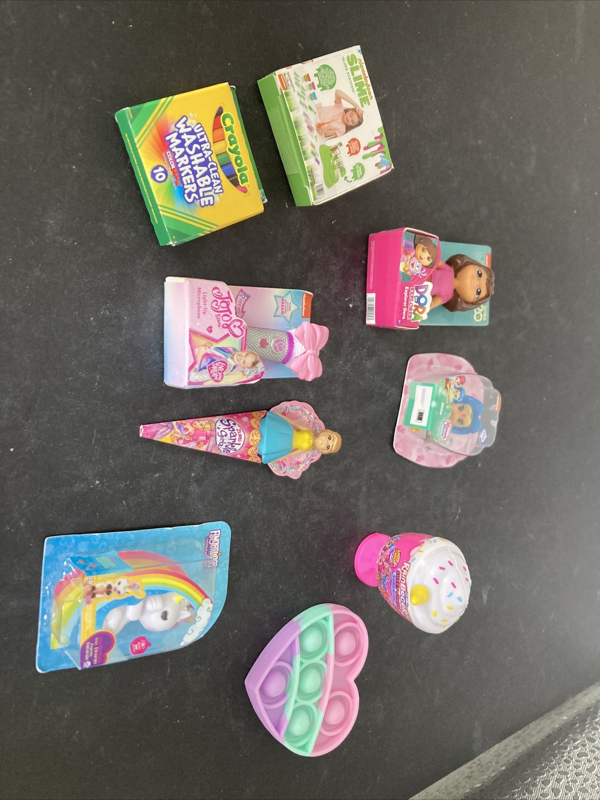 Zuru Mini Brands Toy Lot Fingerlings Dora Jojo Crayola Slime Etc. Lot ...