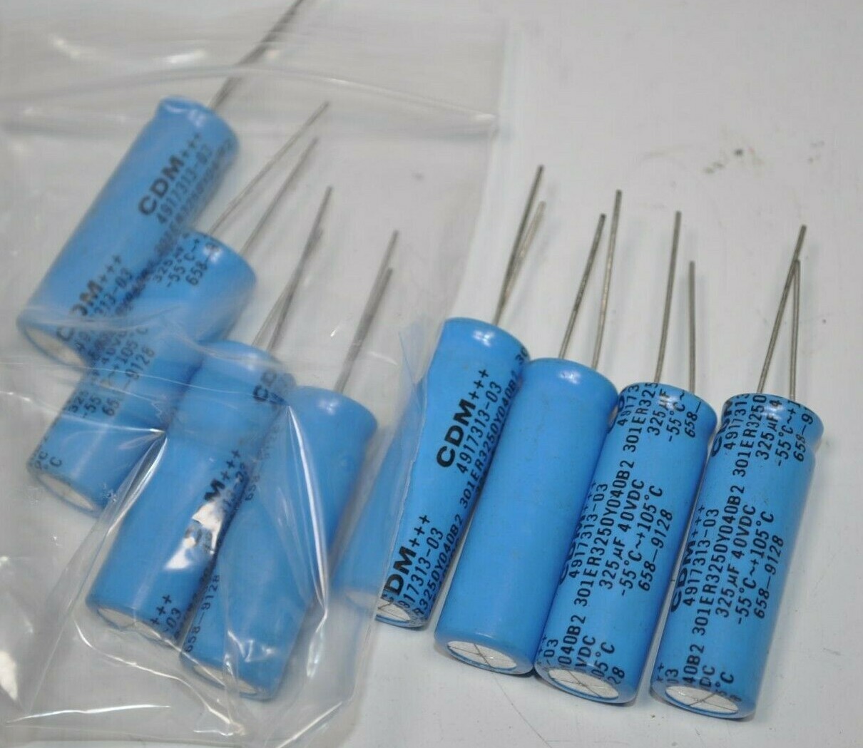 8pc Cornell Dubilier CDM 325uf 40VDC 105C Electroytic Capacitor ...