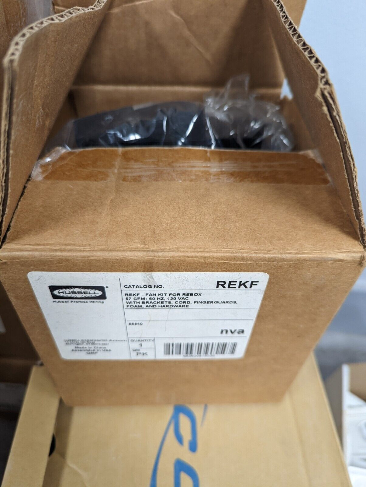 HUBBELL PREMISE WIRING Fan Kit for REBOX, 120VAC,4.12x4.12x1.50, REKF ...