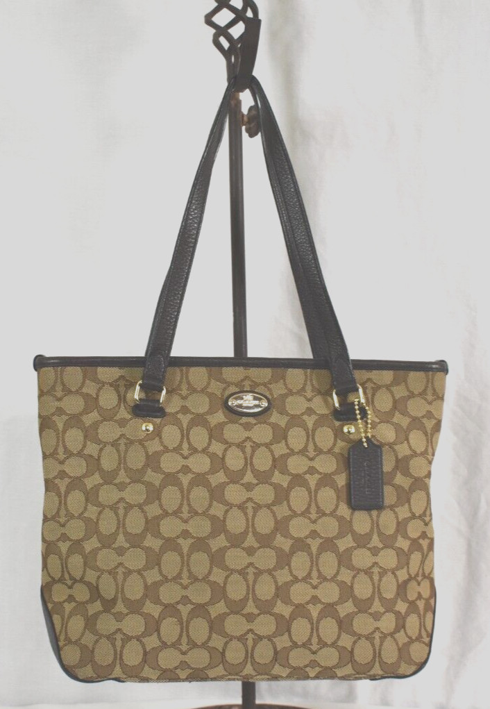 COACH SIGNATURE BROWN KHAKI OUTLINE ZIP TOP SHOULDE… - Gem