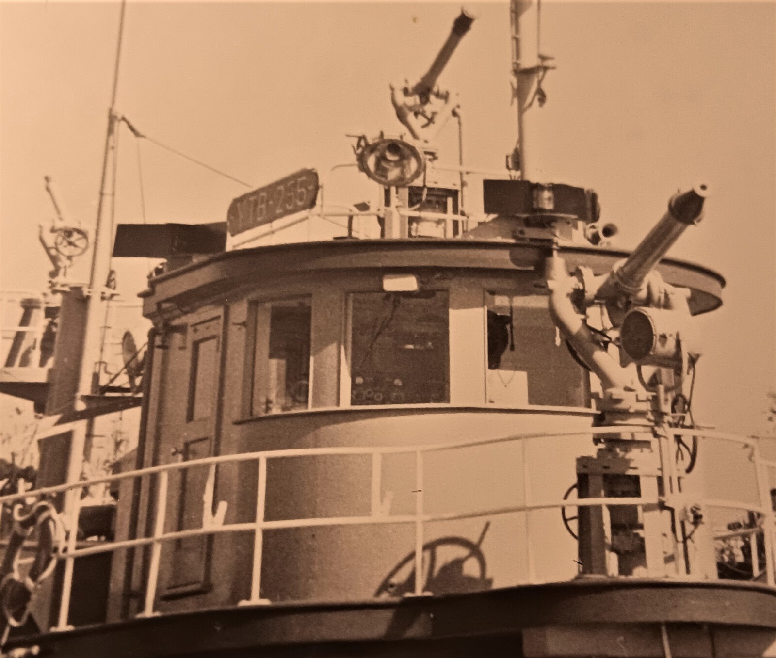 255 YARD TUG BOAT vtg WW2 naval shipyard 8x10 photo dd-538 uss stephen ...