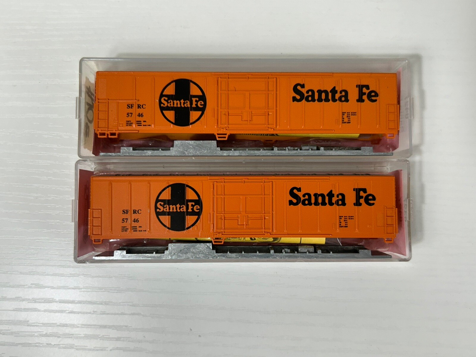N Scale Roundhouse Santa Fe 57’ Mechanical Reefer Kits Brand New | eBay
