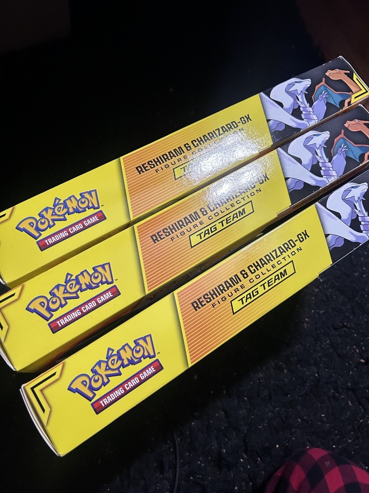 Pokemon TCG Reshiram & Charizard Tag Team GX Figure Collection Box 2019 ...