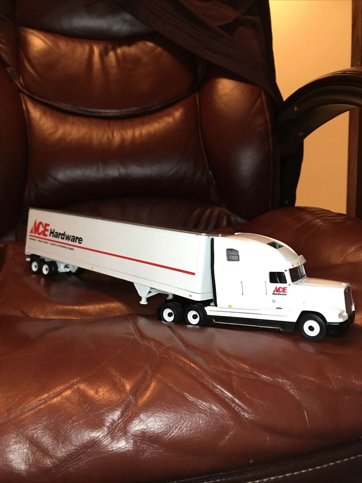 1st Gear Freightliner FLD 120 Trucks Inc. Tractor Trailer 1:53 Ace ...