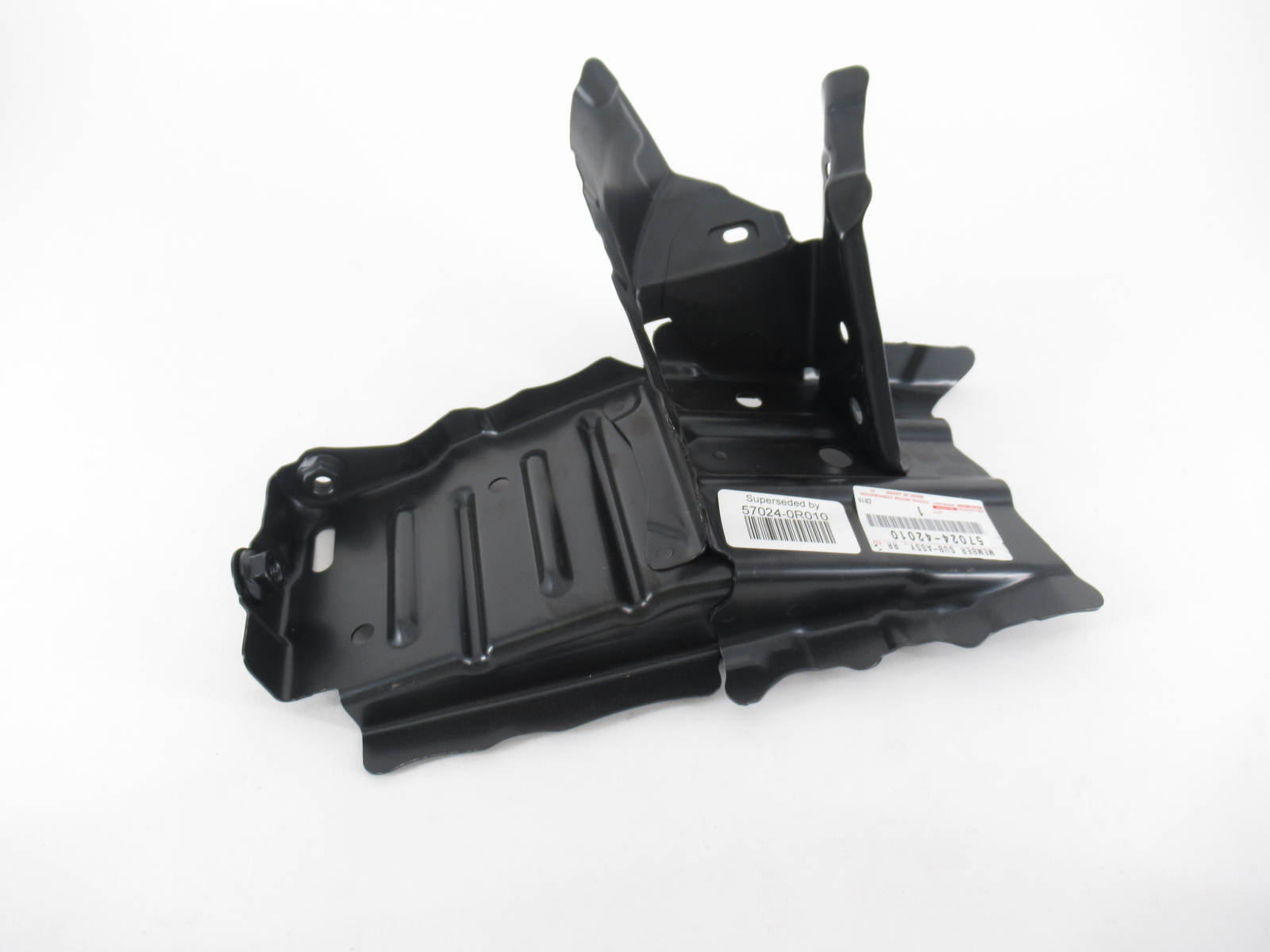 Genuine OEM Toyota 57024-0R010 Driver LH Front Fender Rail Extension 19 ...