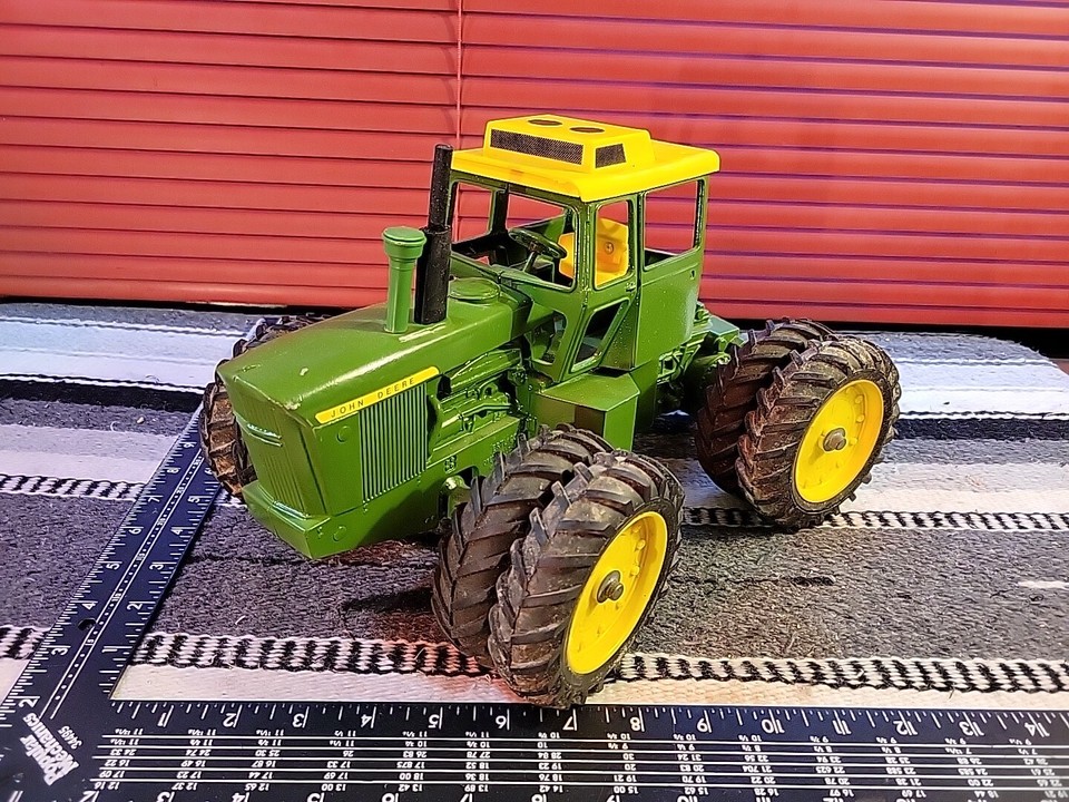 Ertl John Deere 7520 1/16 Diecast Farm Tractor Replica Collectible | eBay