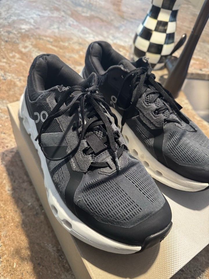 OnCloud Cloudrunner 2 Eclipse Black Mens Road Running Shoes Size 10 | eBay