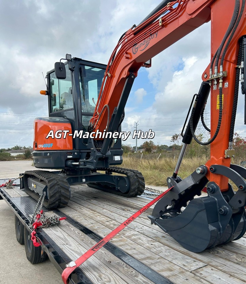CFG-40UF 4 Ton Mini Excavator Digger with Kubota Diesel Engine -Comfort ...