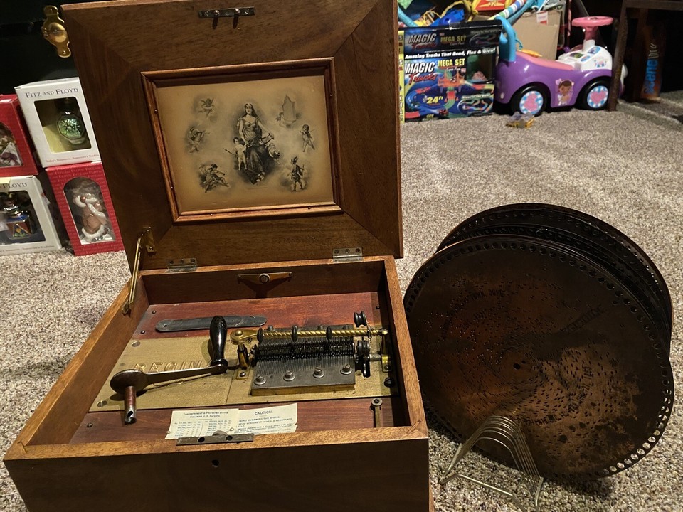 Regina Vintage Music Box in Mint Condition Includes 22 Copper Records ...