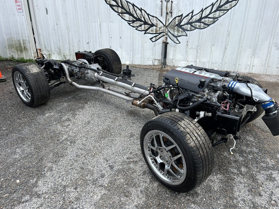 CORVETTE ROLLING CHASSIS 5.7L LS1 ENGINE T-56 6 SPEED TRANS 31K 97-04 ...