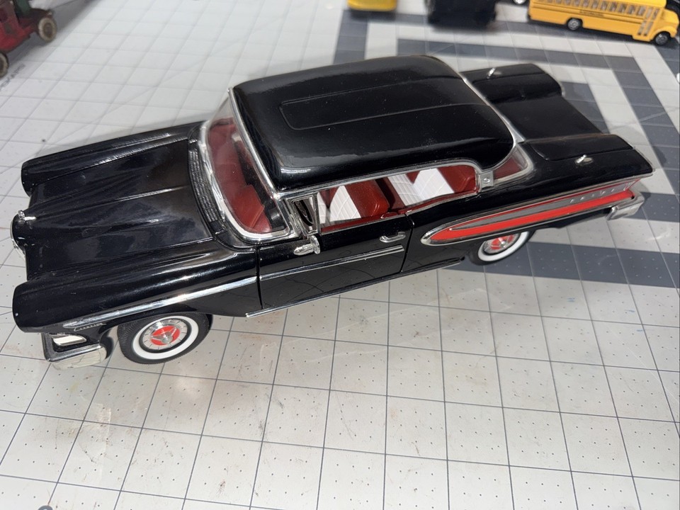 ERTL 1/18 Road Legends 1958 EDSEL CITATION Black & Red Diecast Model ...