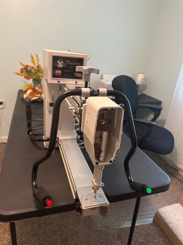 Long Arm Quilting Machine with accessories , Innova 19 , excellent ...