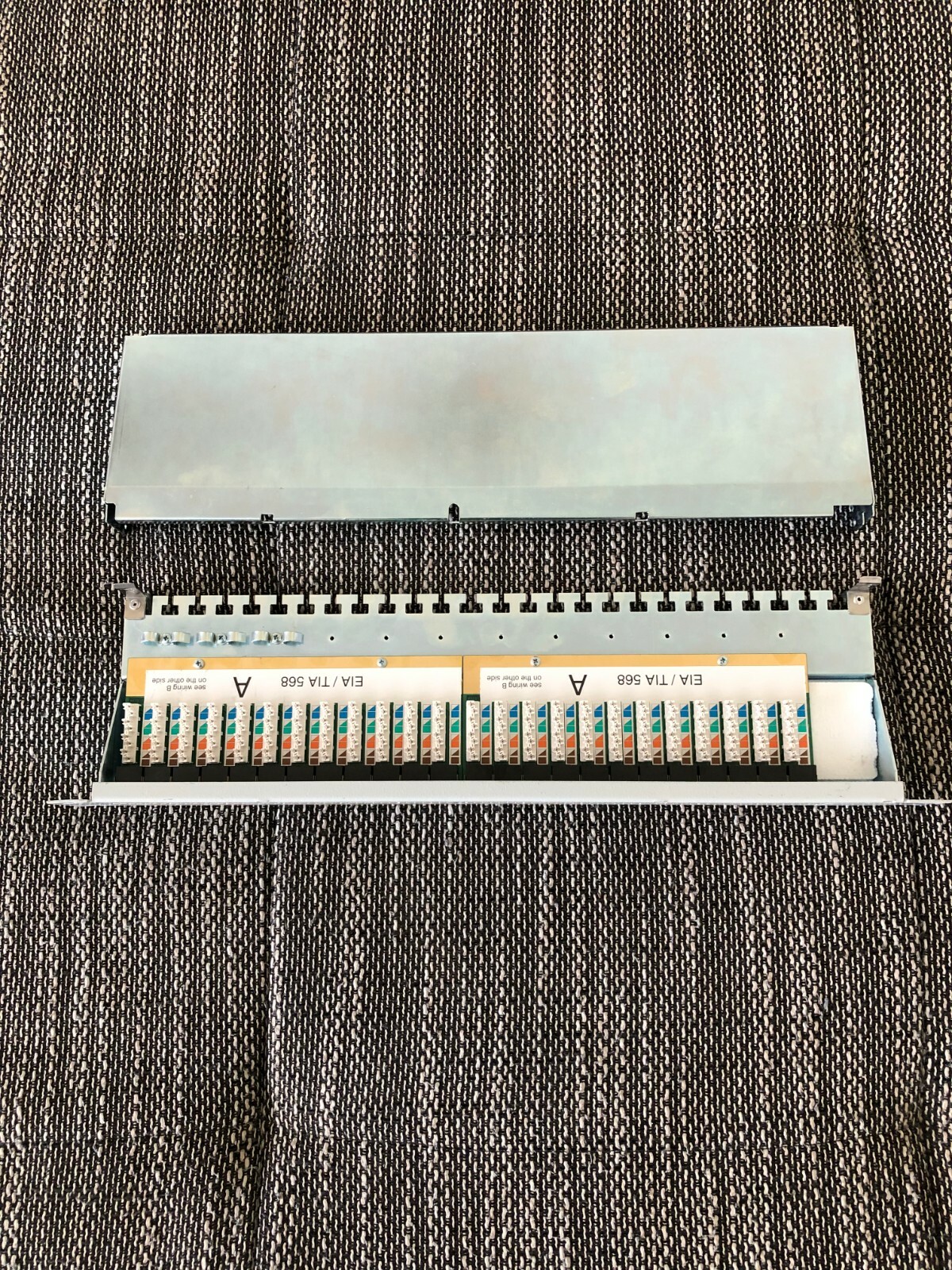 TYCO/ AMP Netconnect Patch Panel 19“ 24- Ports ISO Cat. 6 bestück | eBay.de