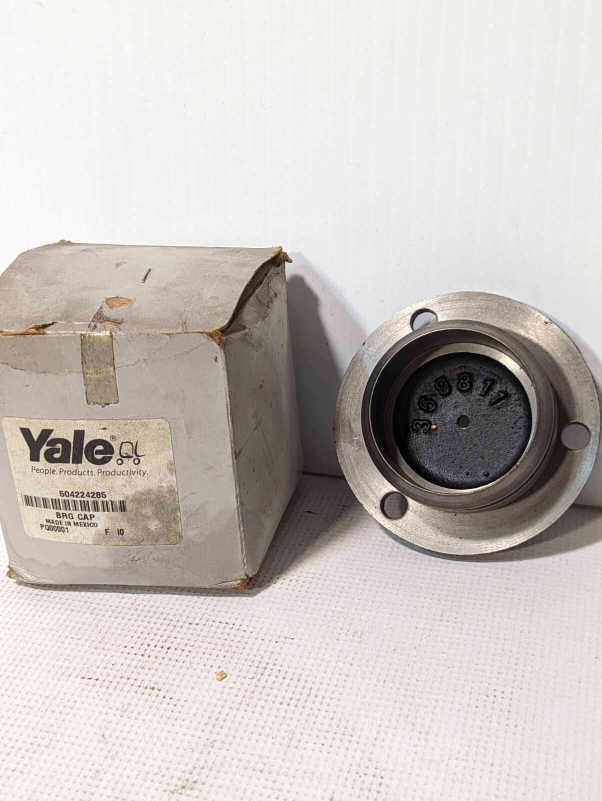 Yale 504224285 Steer Bearing Cap | eBay