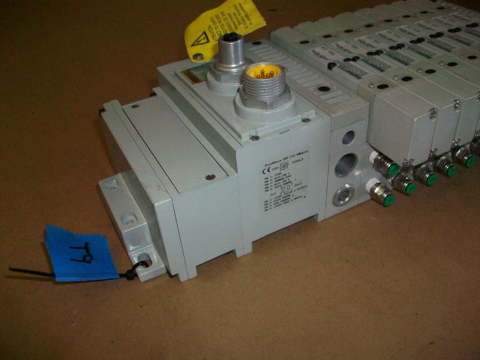 Numatics Valve Stack w/ 239-1519 w/ 8pc 051BBEZ2MN00061 | eBay