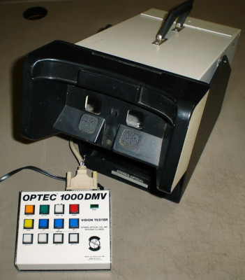 Stereo Optical OPTEC 1000 DMV Vision Screener Tester 1000DMV w/Keypad ...