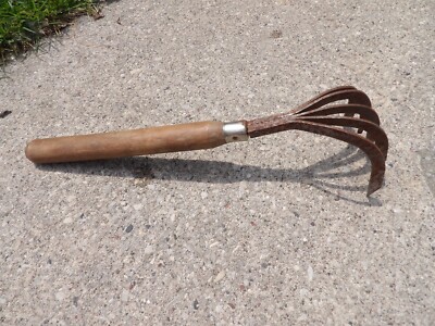 Antique Old 5 Tine 12" Garden Hand Claw Cultivator Wood Handle Farm ...