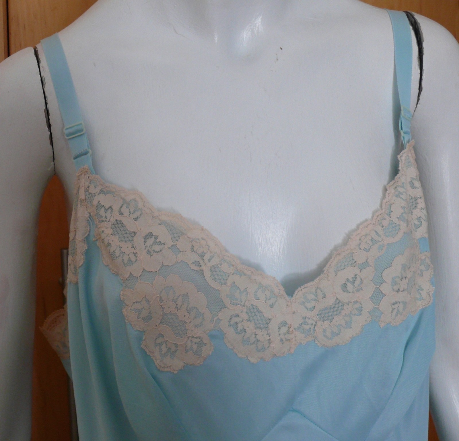1950`s Sweet Aqua Blue Slop with Nude Lace accents L - Gem