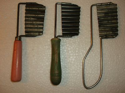 3 VINTAGE WAVY VEGETABLE-CHEESE CUTTER/SLICER | eBay