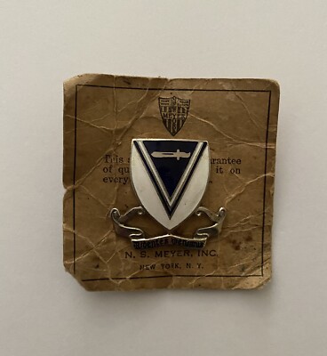 33rd US Infantry Insignia Pin Original Card NS Meyer New York WWII DI ...