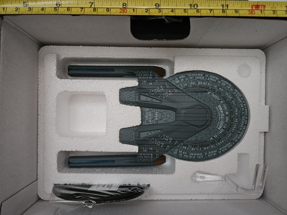 Star Trek Lower Decks Set 4 USS Cerritos USS Titan USS Vancouver USS ...