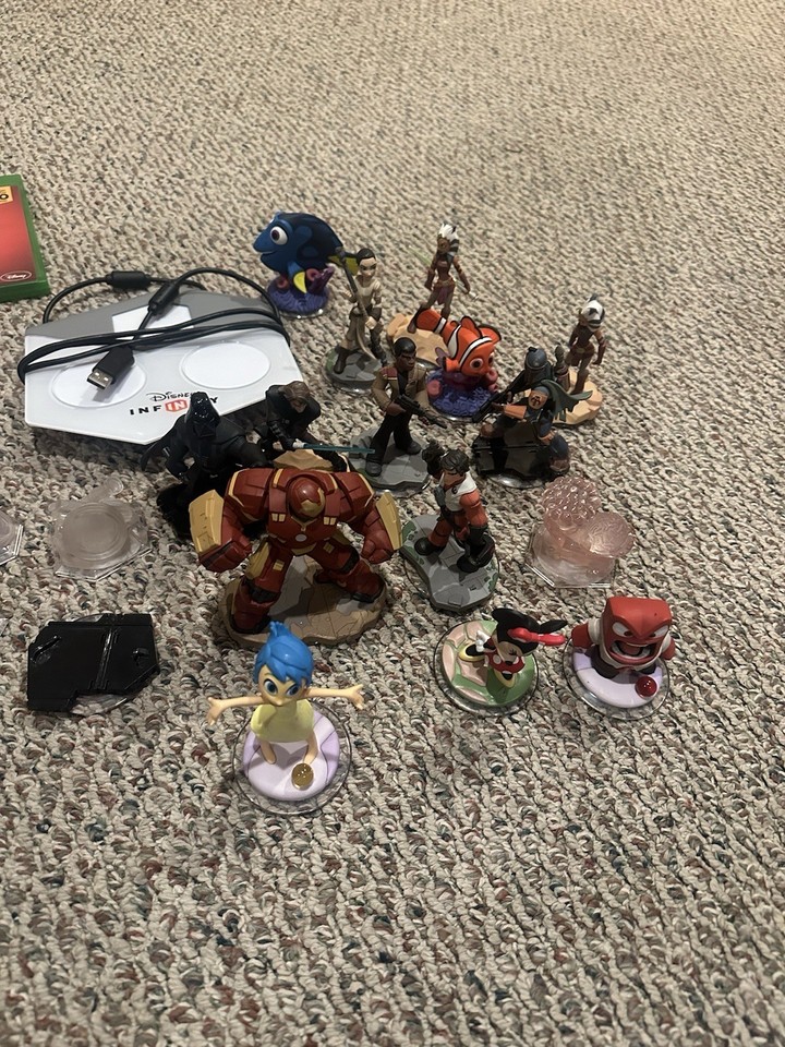 Disney Infinity 3.0 Xbox One Portal Base And Characters | eBay