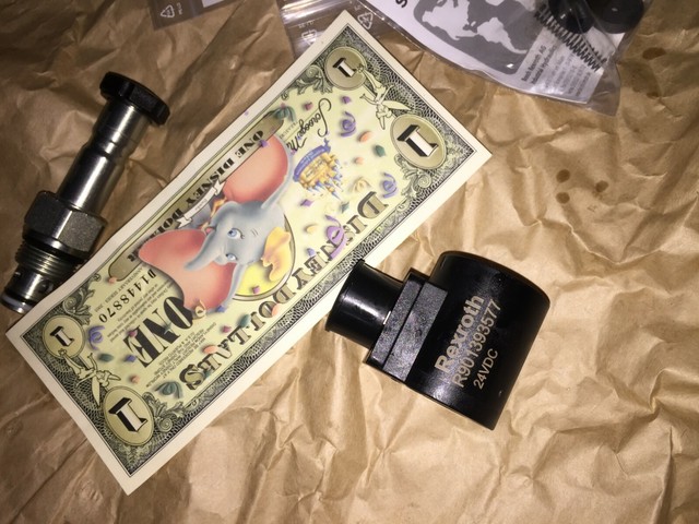 Bosch Rexroth Solenoid Coil 24 Volt DC DIN 43650 R901393577 ...