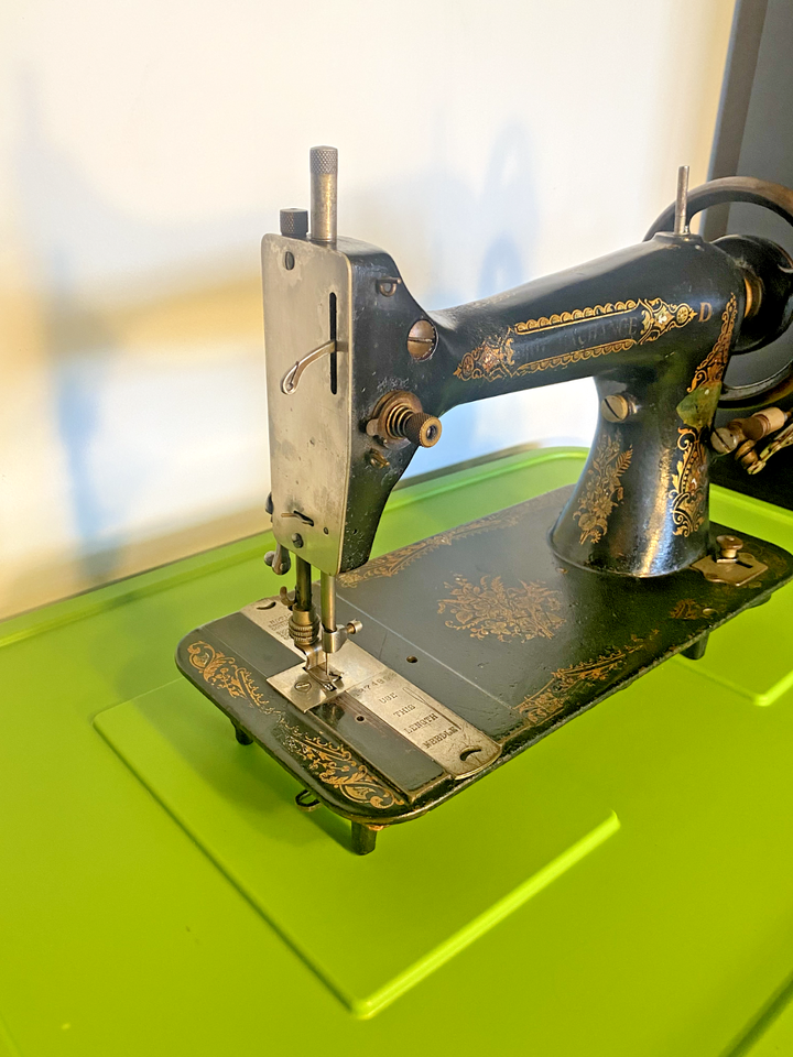 Antique Davis Sewing Machine Co. "The Exchange" - Late 1800s | eBay