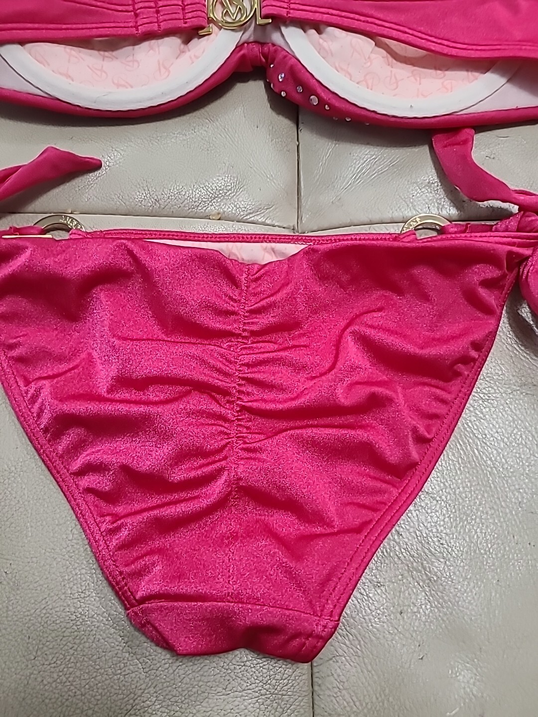 Victoria's Secret Bikini Top 36B & Bottom XS Pink Underwire Hot Pink ...
