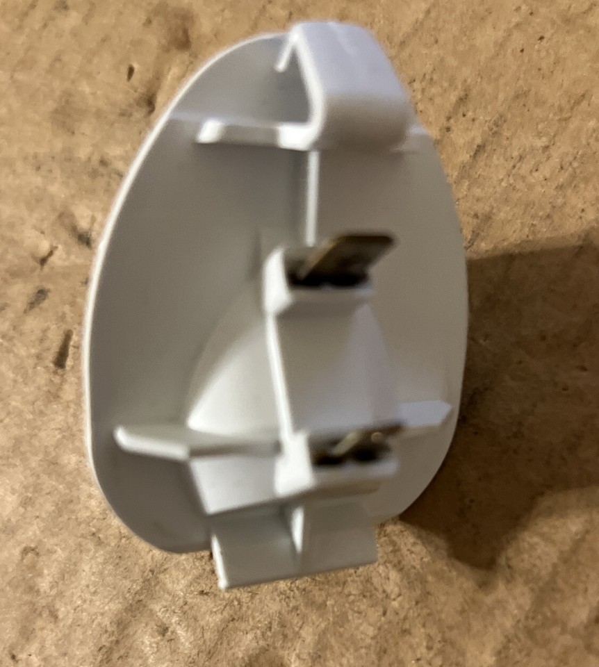 4387478 Whirlpool Kenmore Refrigerator Light Socket (White ...