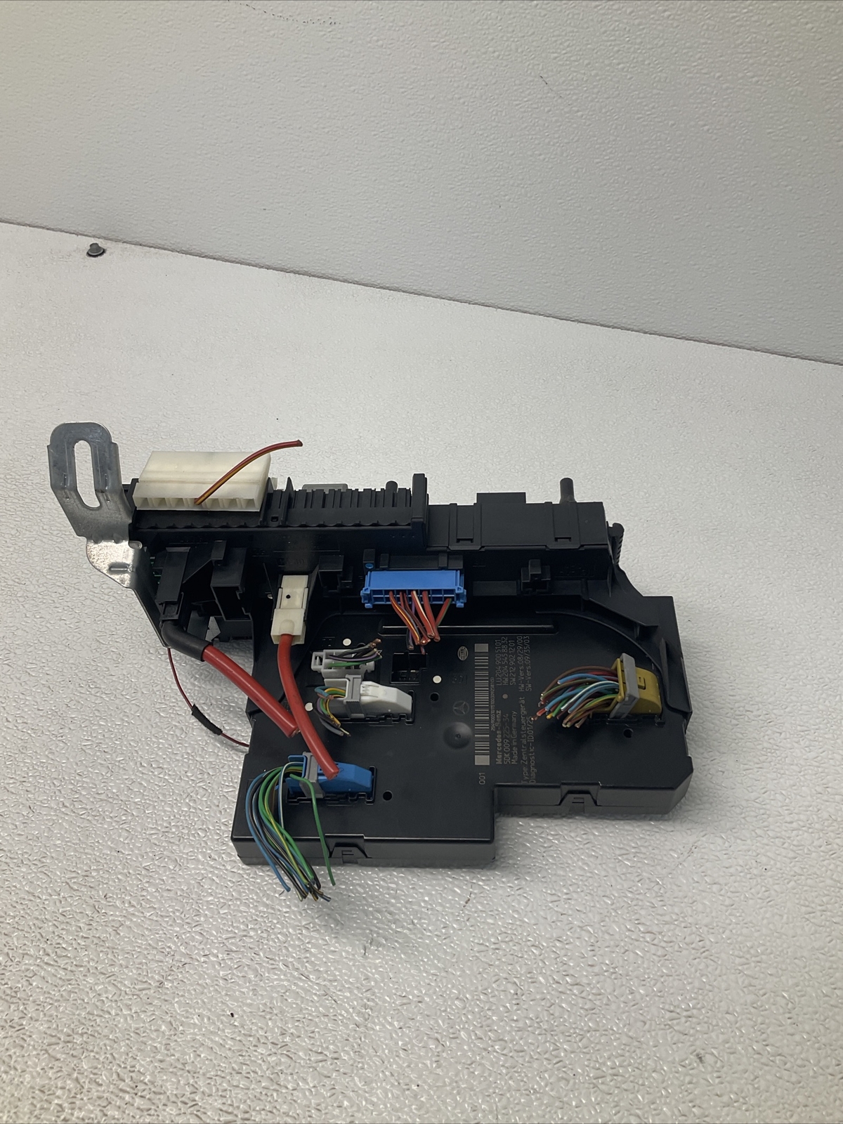 08-11 MERCEDES C63 REAR LEFT TRUNK SAM FUSE BOX RELAY CONTROL MODULE ...