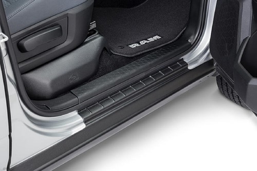 Bushwacker Matte Black Trail Armor Rocker Panel & Sill Plate Covers for ...