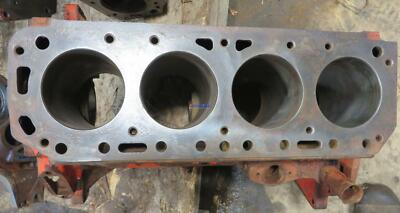 Ford / Newholland FO 172D Engine Block Used C0NN6015J Has A Chip Out Of ...