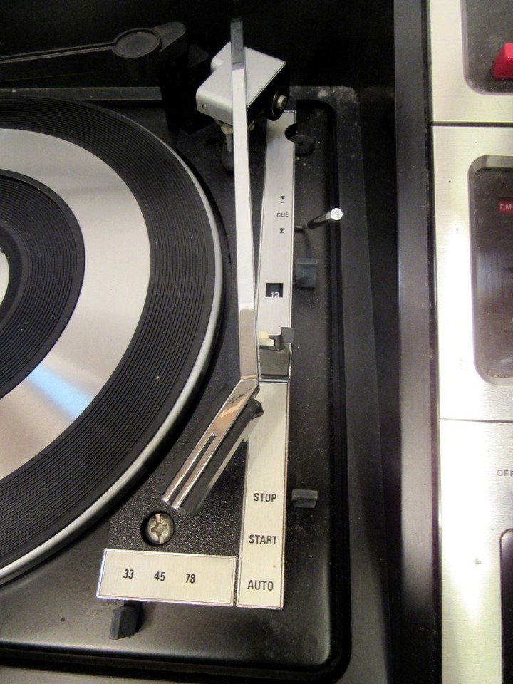 VINTAGE ZENITH ALLEGRO TURN TABLE EIGHT TRACK AM FM TUNER SOUND SYST ...