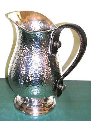 Pitchers & Jugs - Hammered Water Pitcher