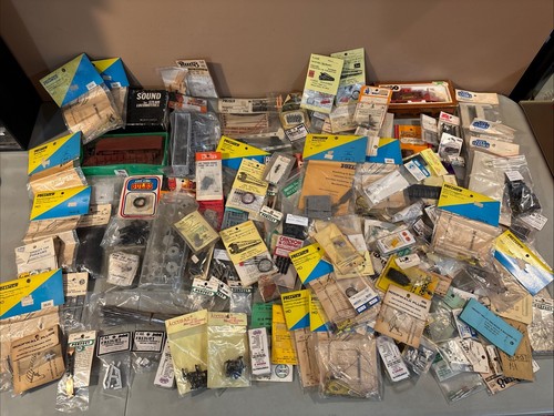 HO Huge Lot of Model Train Detail Parts & Supplies 175+ Parts,Check All ...