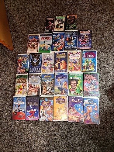 Lot Of 25 Kids Family Movies VHS Tapes Disney Warner Brother Varying ...