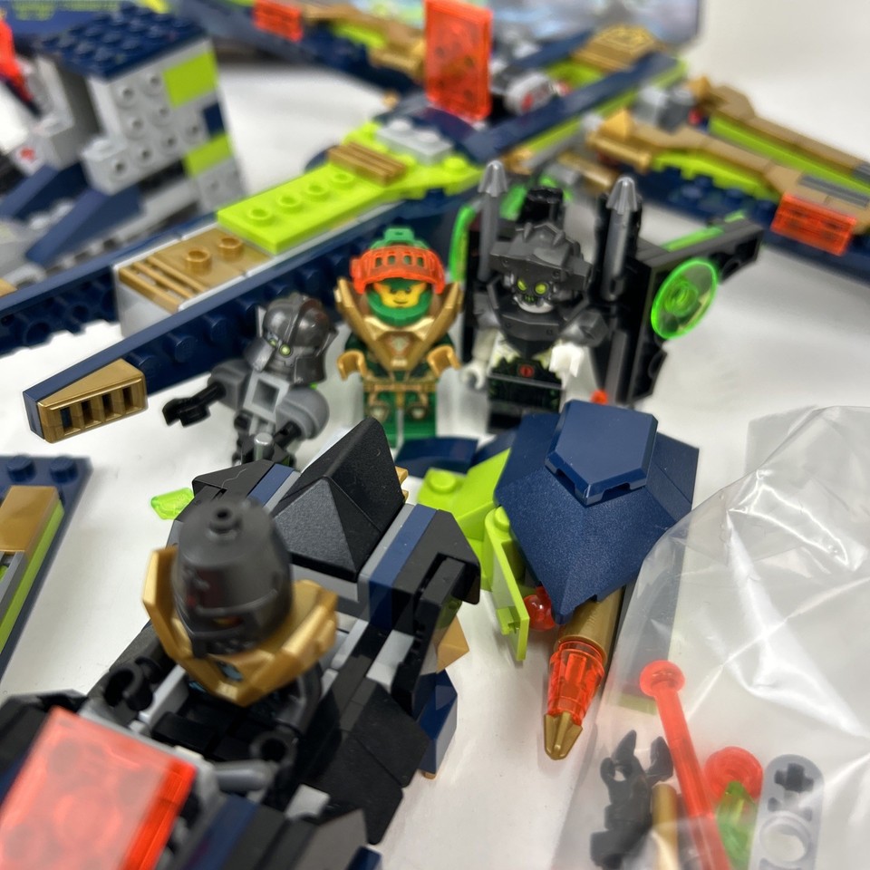 LEGO NEXO KNIGHTS: Aaron's X-bow 72005 w/Manuals and Figures sold as ...