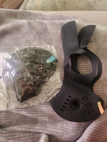 neoprene air filtration mask with replaceable activated carbon filters ...