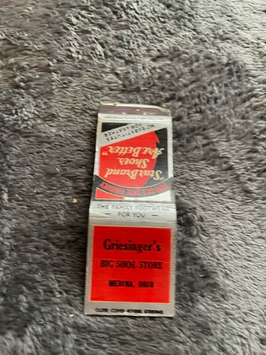 323G Vintage Matchbook Cover GRIESINGER'S BIG SHOE STORE Medina Ohio | eBay