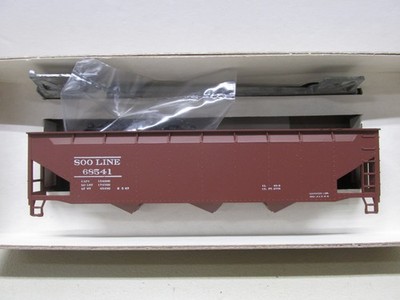 ROUNDHOUSE ~ SOO LINE 3-BAY HOPPER CAR # 68541 ~KIT~HO SCALE | eBay