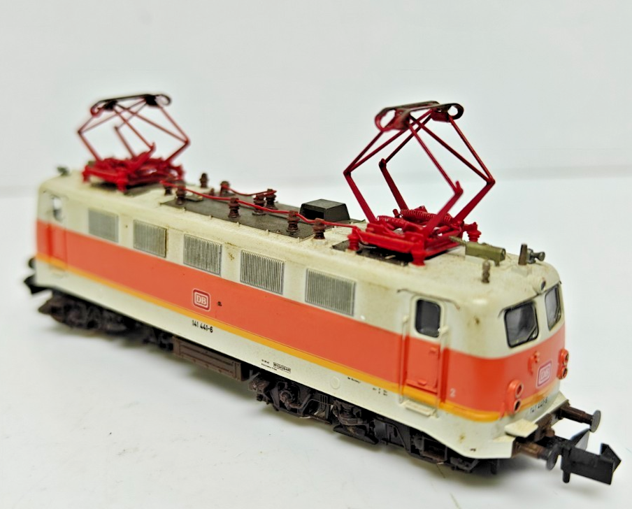 Fleischmann Piccolo Loco N Gauge DB 141 441-6 Orange & Grey with 2 ...