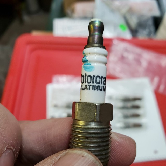 Set of 8 Ford Motorcraft Spark Plugs Sp-462 PZT1F for sale online | eBay