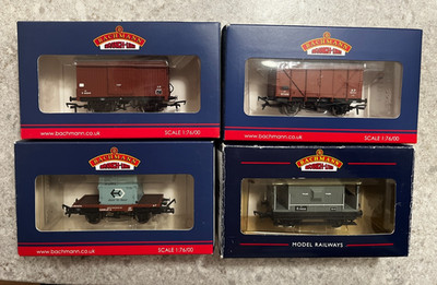Vintage 1:76/00 scale Bachmann Branch-line lot 4 Vent Van Fish Van ...