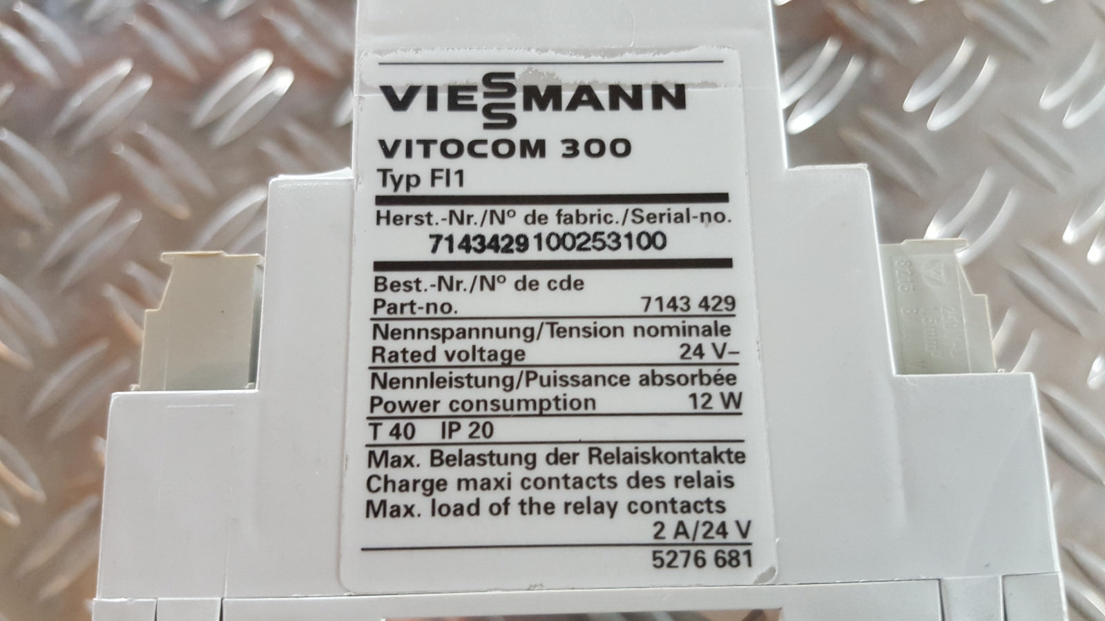 Viessmann VITOCOM 300 FI1 Fernsteuerung 7143429 | eBay